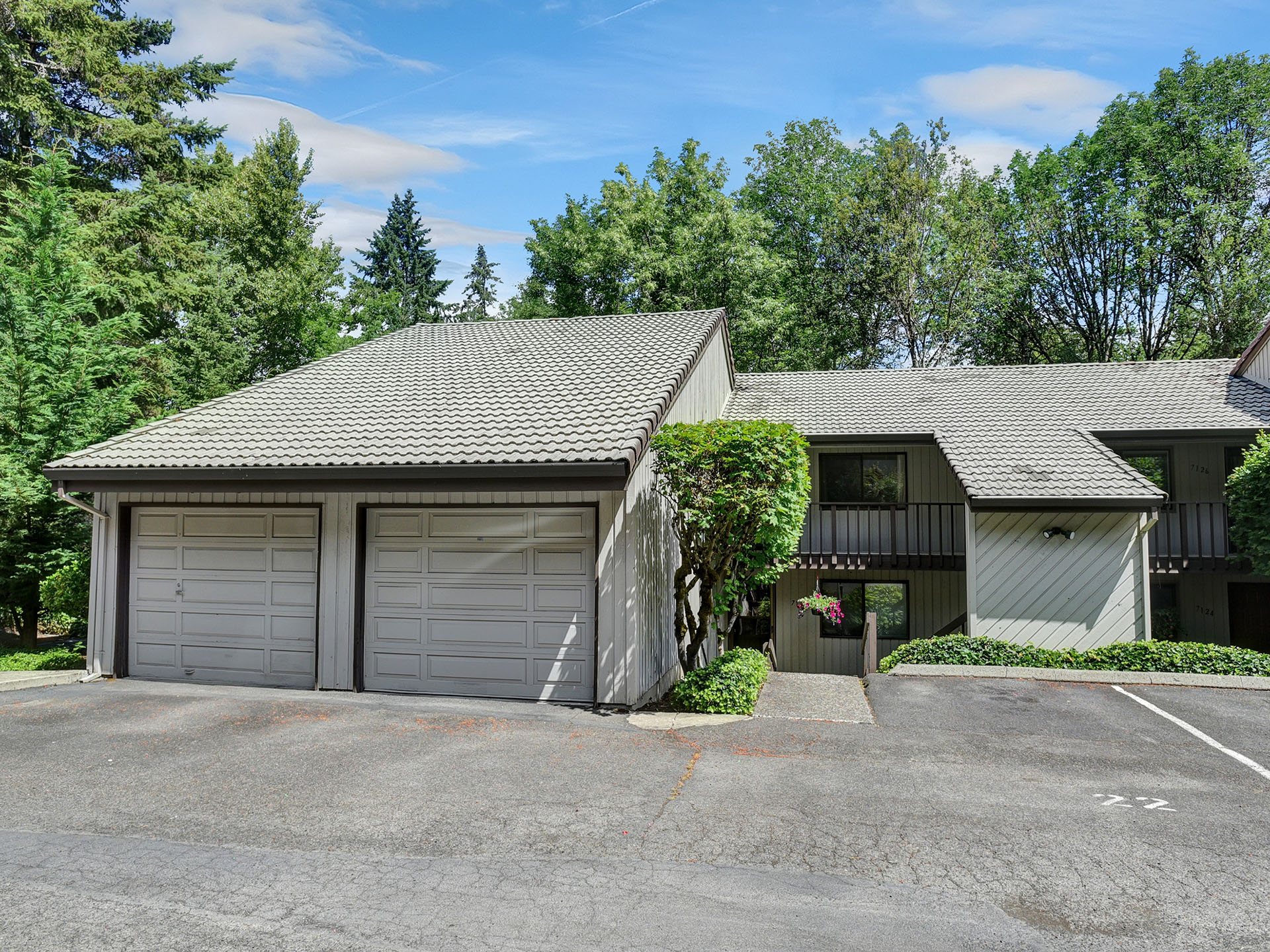 Just Listed: Spacious Condo Living! - Living Room Realty