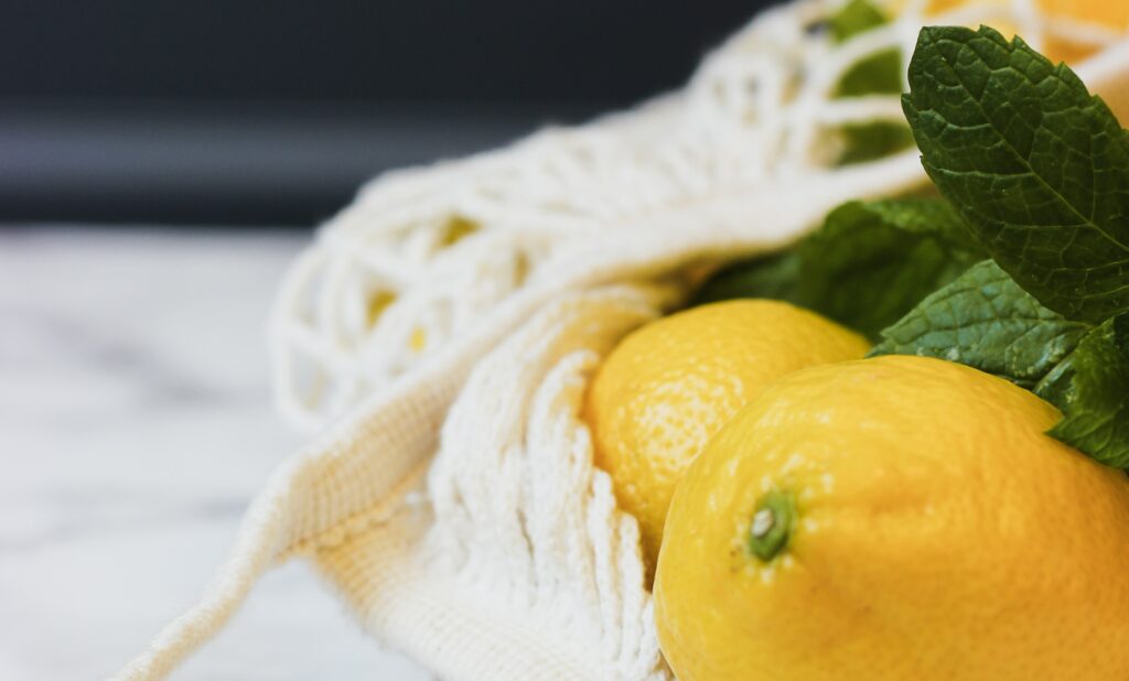 GREAT LOCAL FOOD SOURCES - Living Room Realty