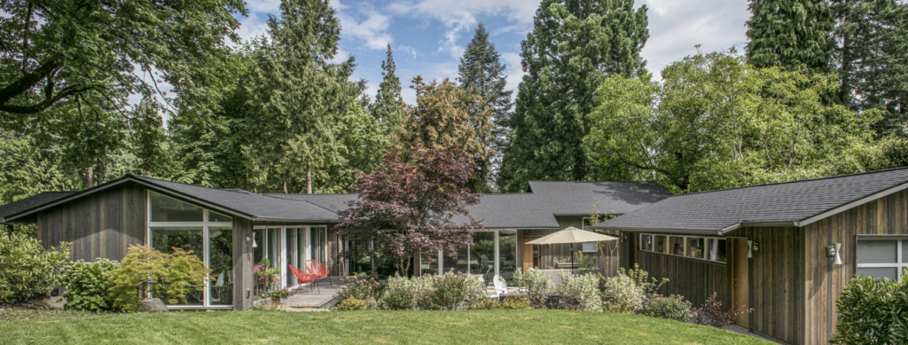 Making Magic Happen In A Magnificent Mid-Century Dunthorpe Estate ...