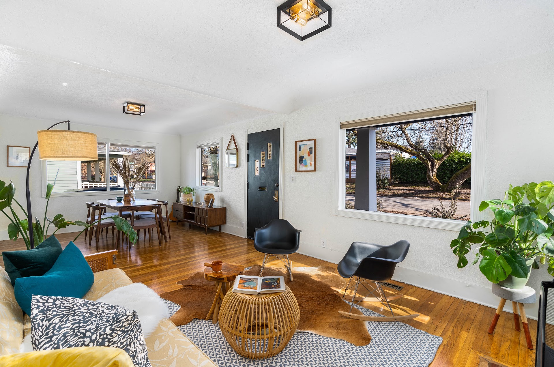 Big Life Moments. - Living Room Realty