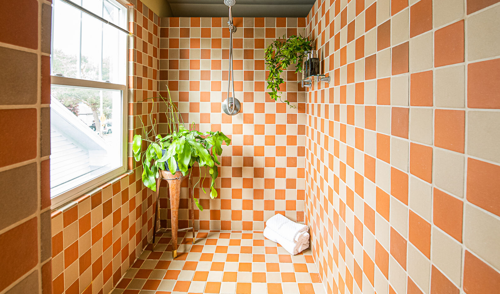 Overlook Bungalow with Room to Grow - Living Room Realty