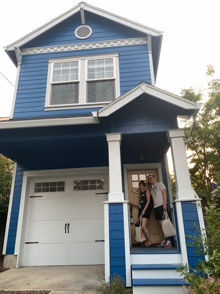 The Bluest Blue House in Portsmouth - Living Room Realty