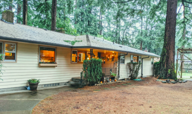 A Modest Home for a Modest Mouse - Living Room Realty